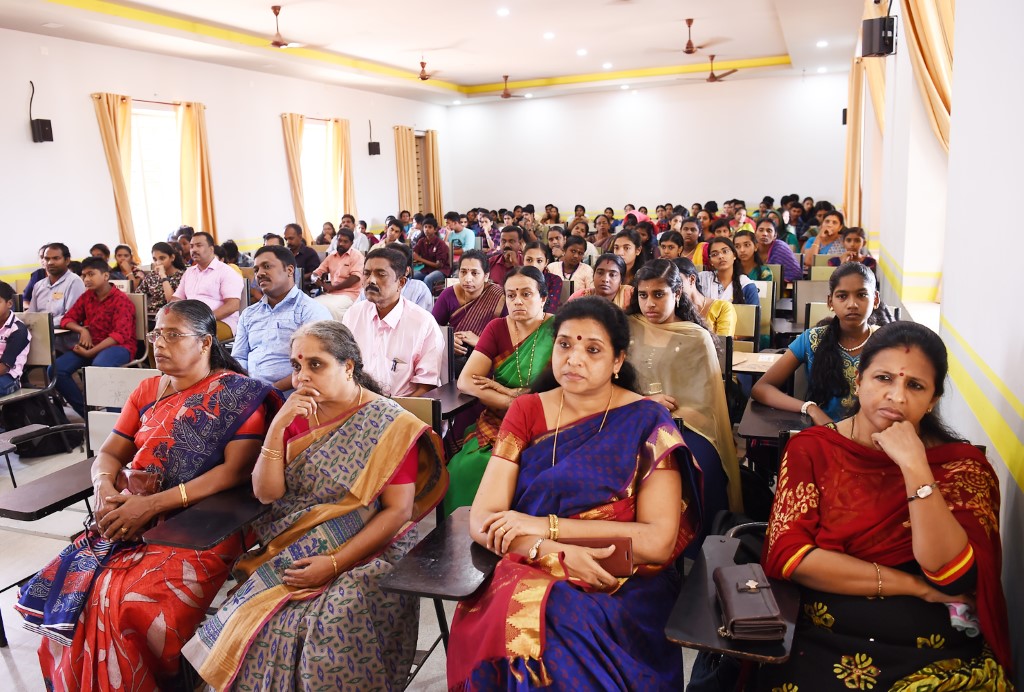 Welcome to the official website of SN College Chempazhanthy